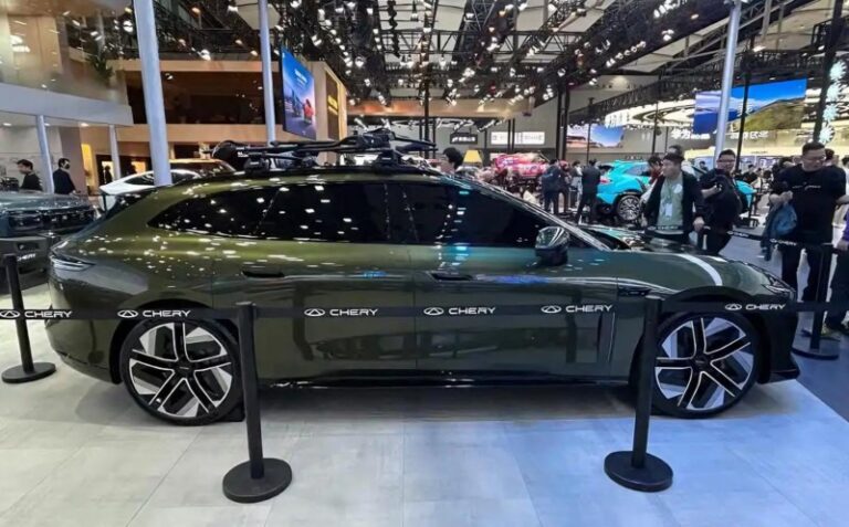 Chery Exeed Exlantix ES7 GT: новий електричний універсал встановлює ...